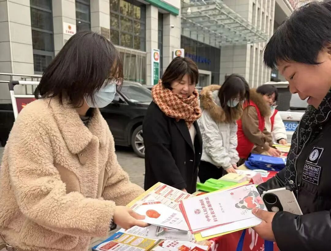 法治光芒照未央 宪法精神入人心——未央区2025年“宪法宣传周”活动综述-未央区融媒体中心-西安网